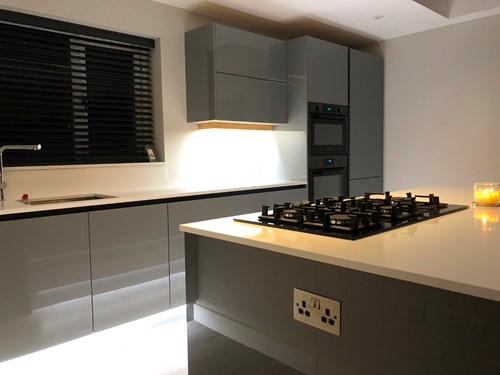 True Handleless kitchens